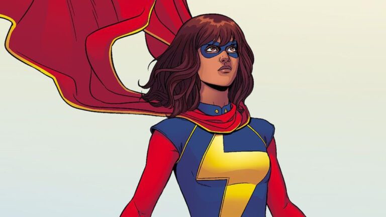 Top 15 Female Superheroes in Marvel (Comics & MCU)