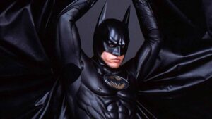 How Tall Is Batman & How Much Does He Weigh? (Comics & Movies)