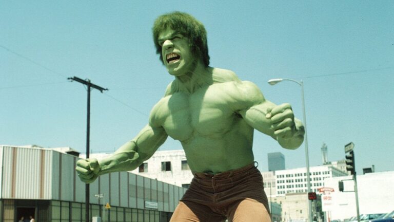 How Tall Is Hulk & How Much Does He Weigh? (Comics & Movies)